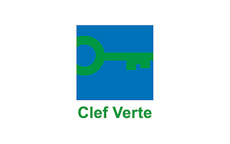 Opt to stay in eco-friendly accommodation during your camping holiday!